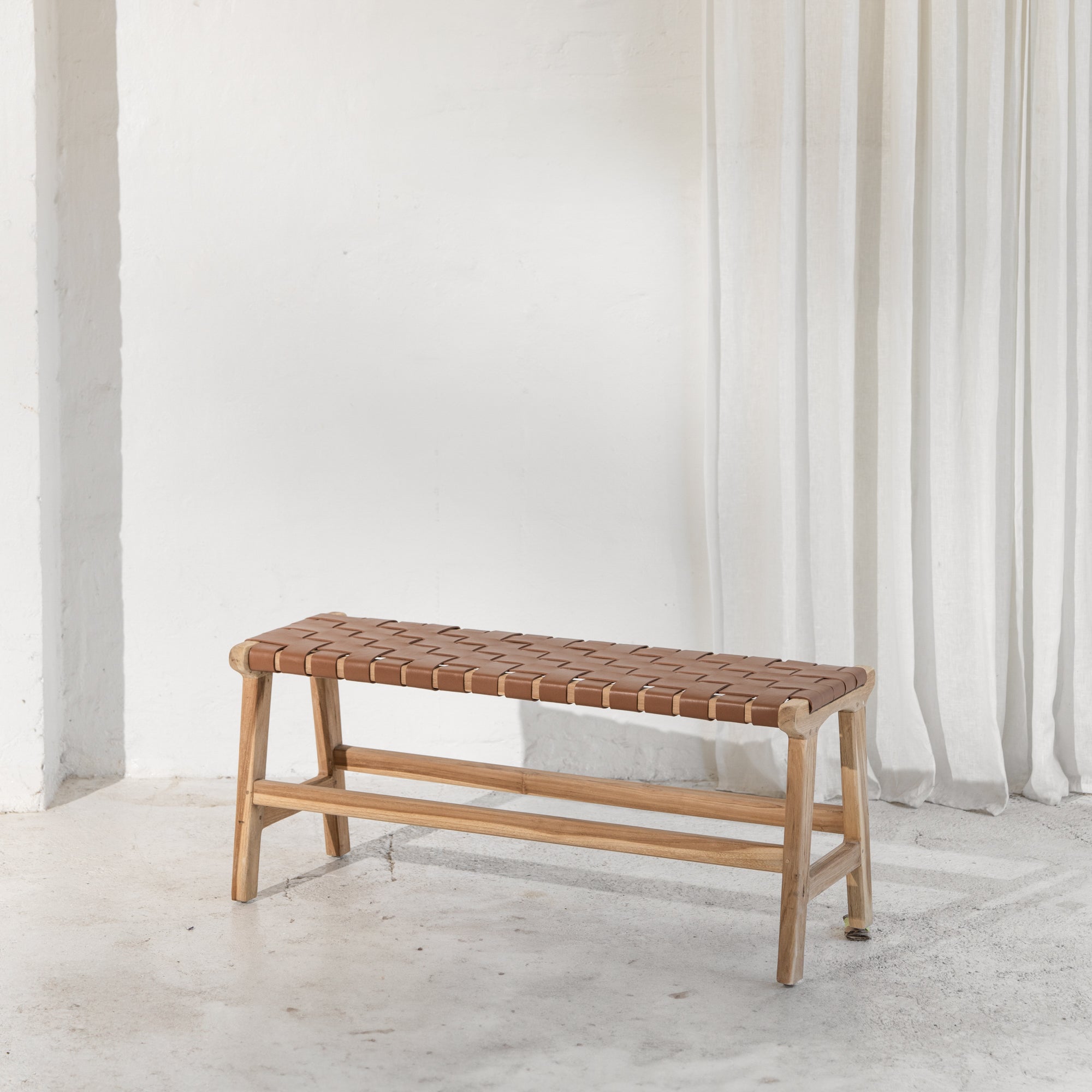 Kemi Tan Leather Bench – Inartisan.