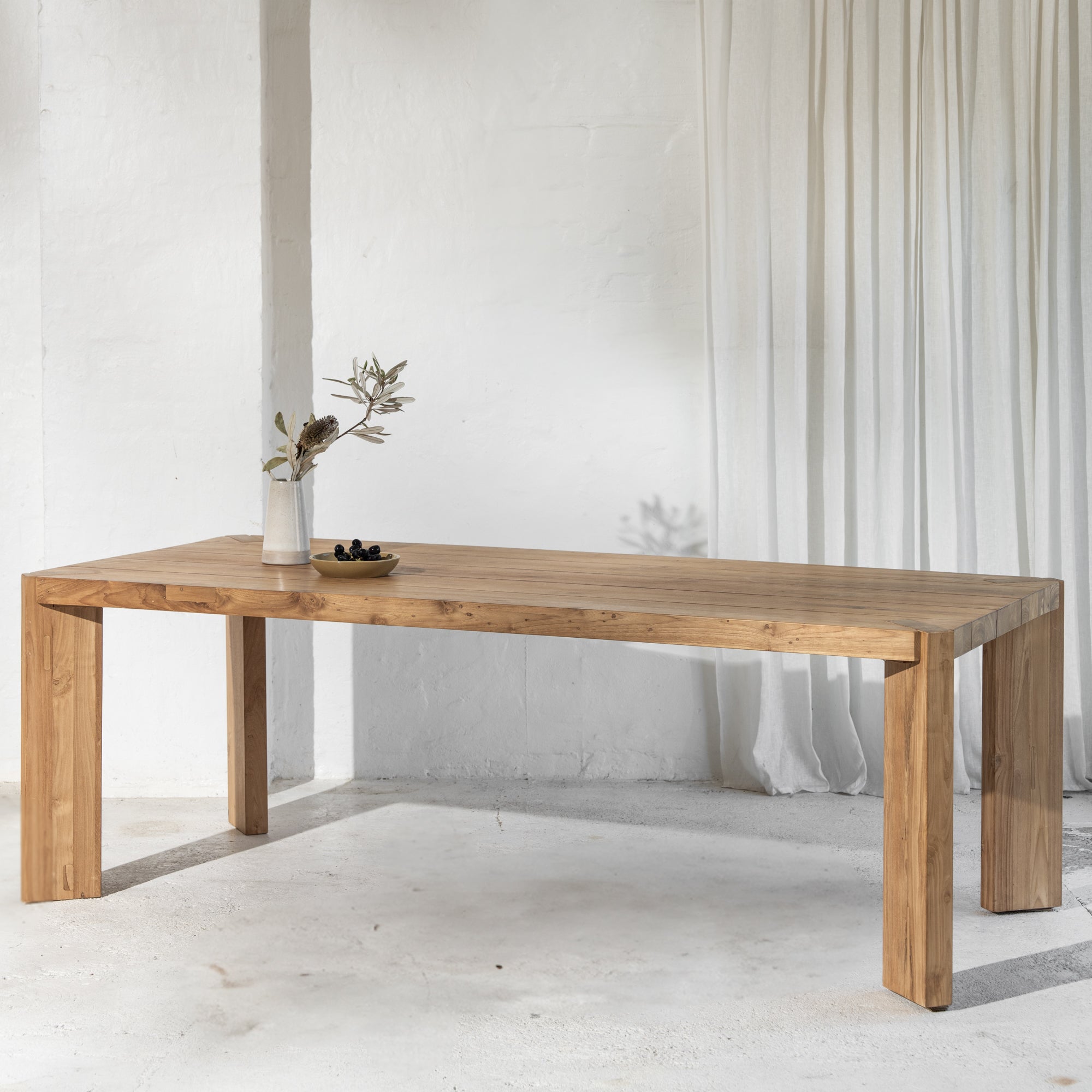 Adria Outdoor Dining Table – Inartisan.