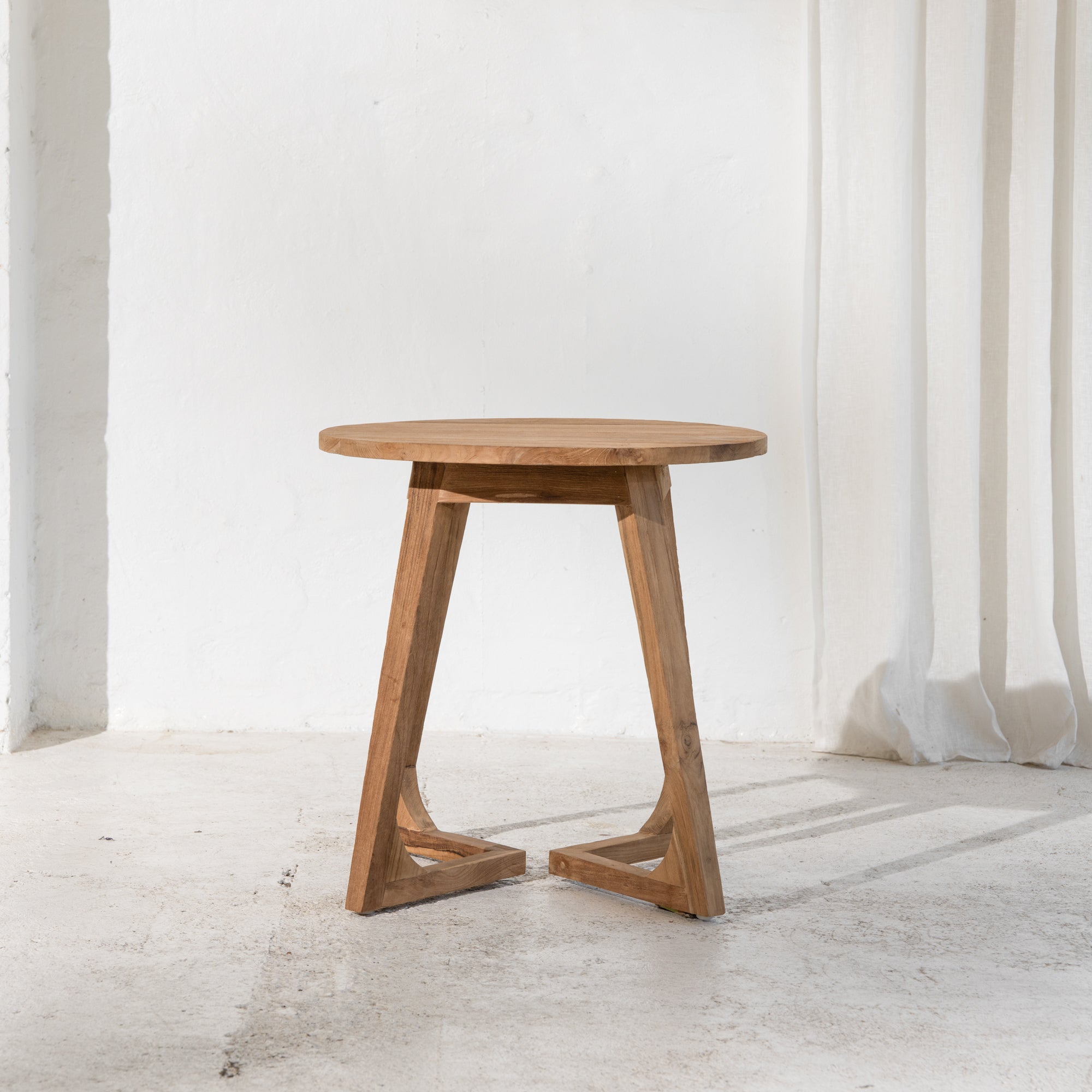 Arlin Round Coffee Table – Inartisan.