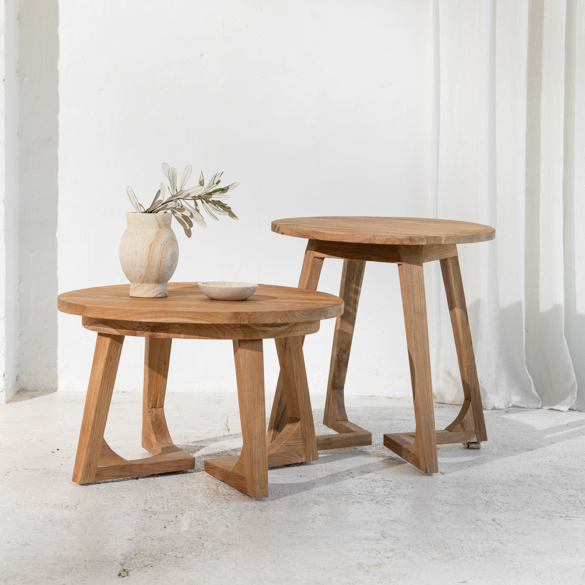 Arlin Round Coffee Table – Inartisan.