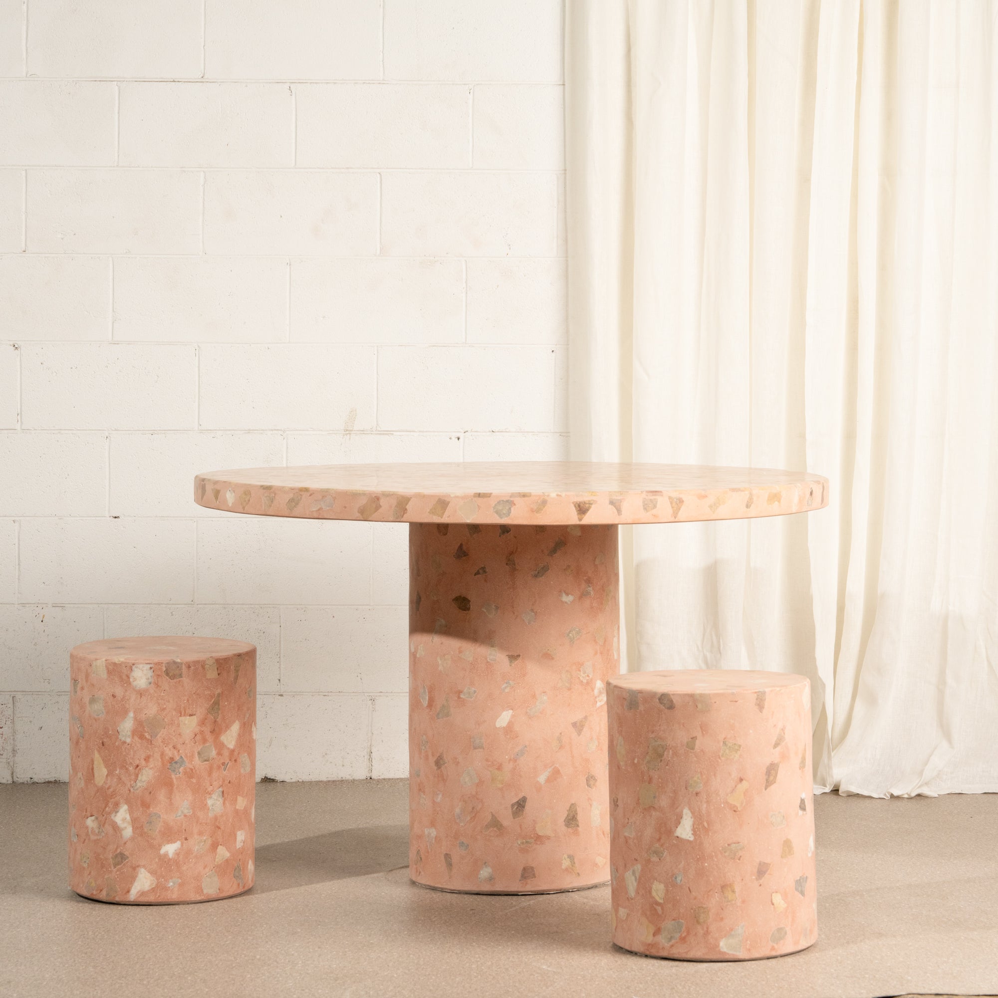 Illia Terrazzo Dining Table - Terrarosa – Inartisan.