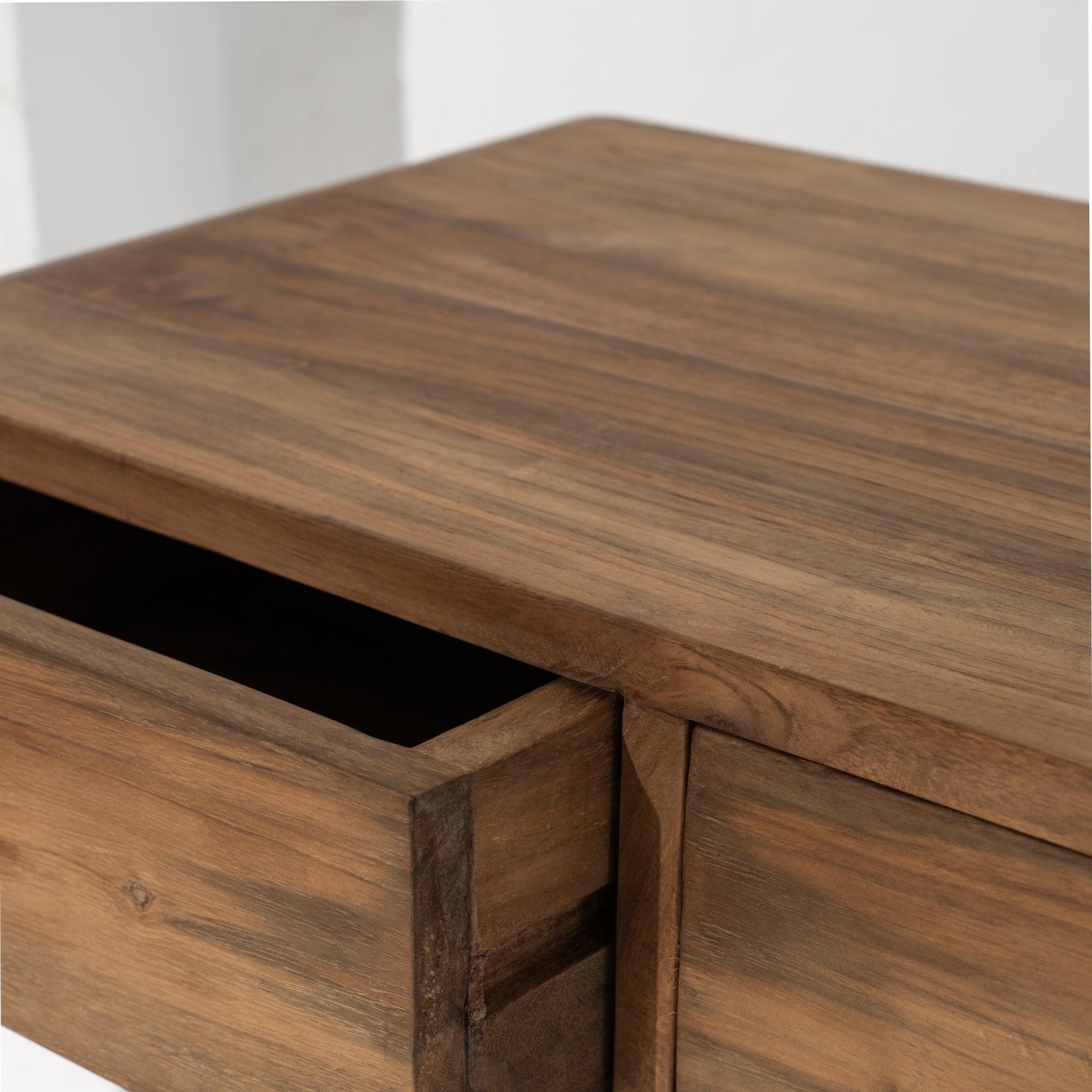 Riia Four Drawer Desk – Inartisan.