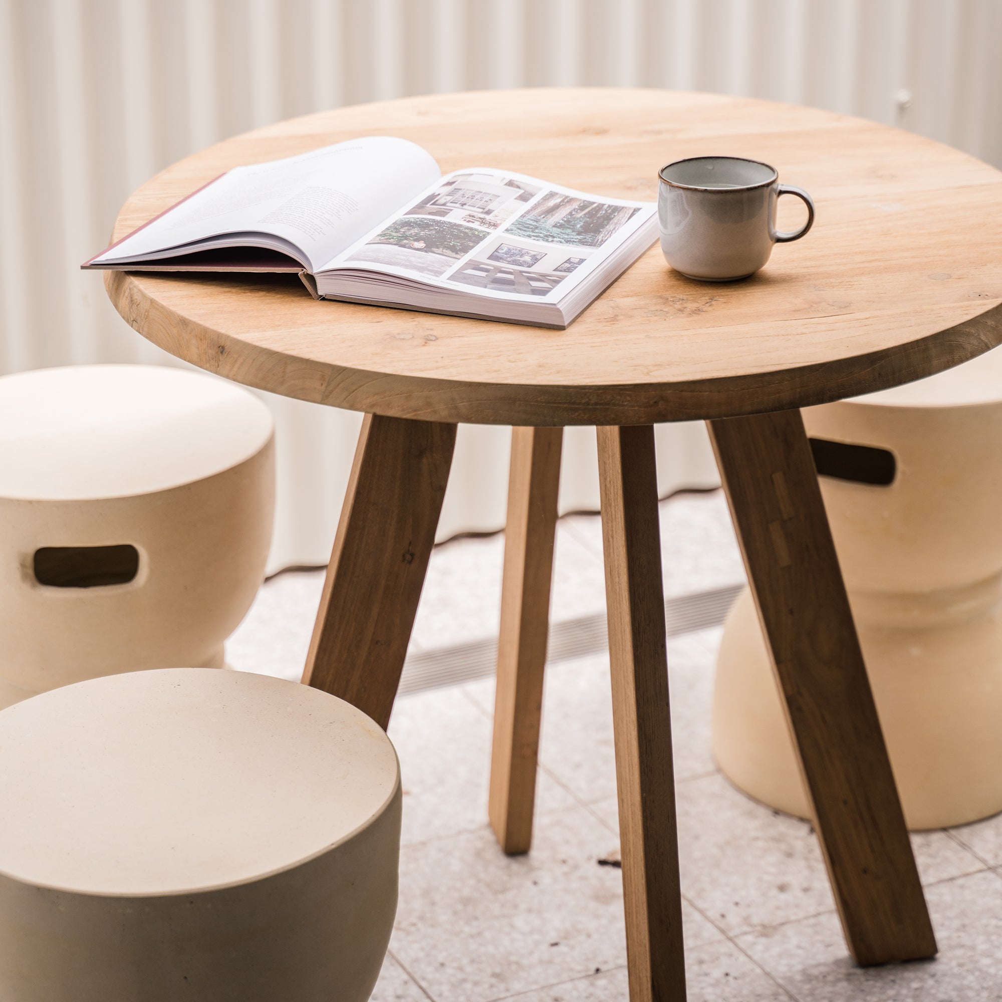 Tiago Round Dining Table – Inartisan.