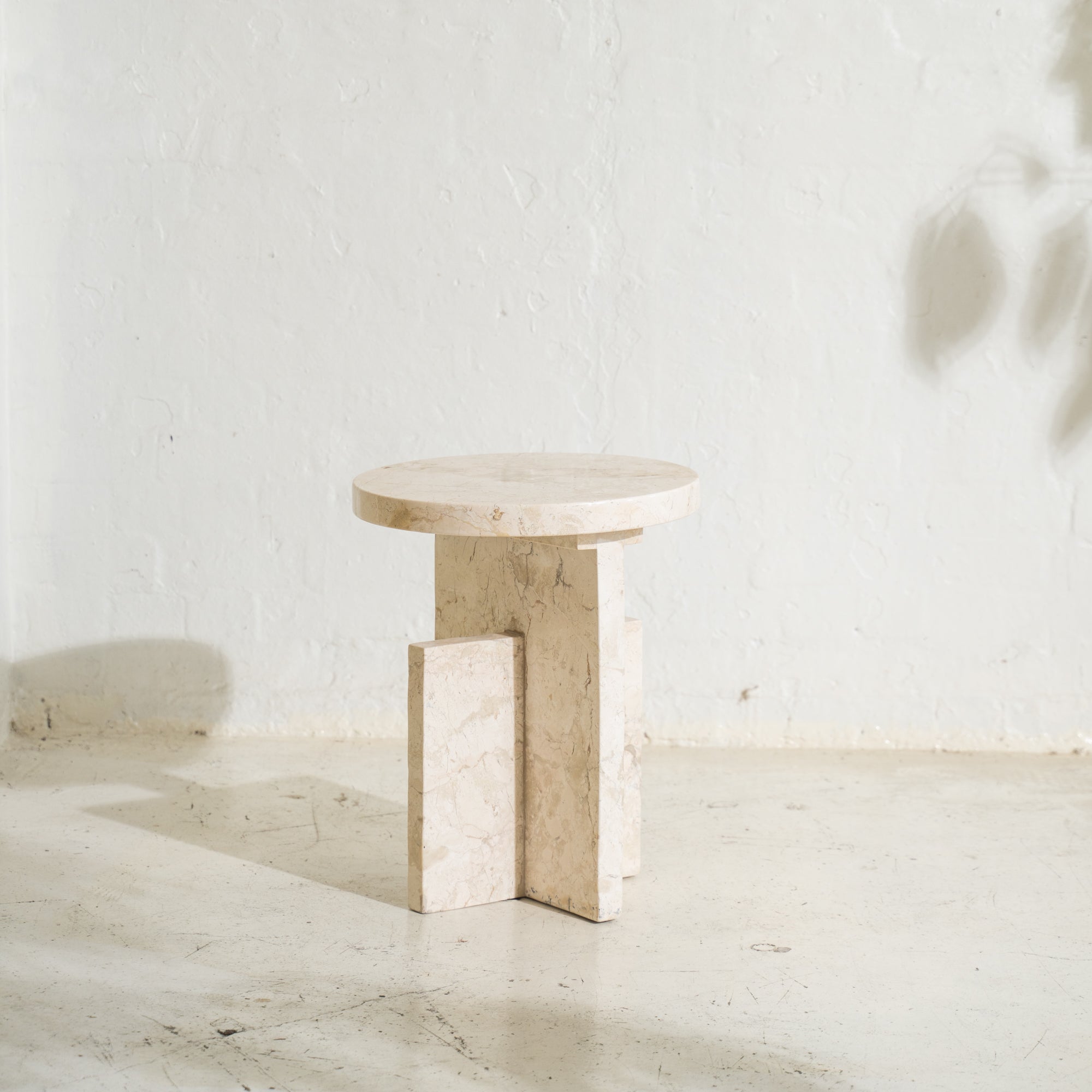 Aoi Travertine Large Side Table – Inartisan.