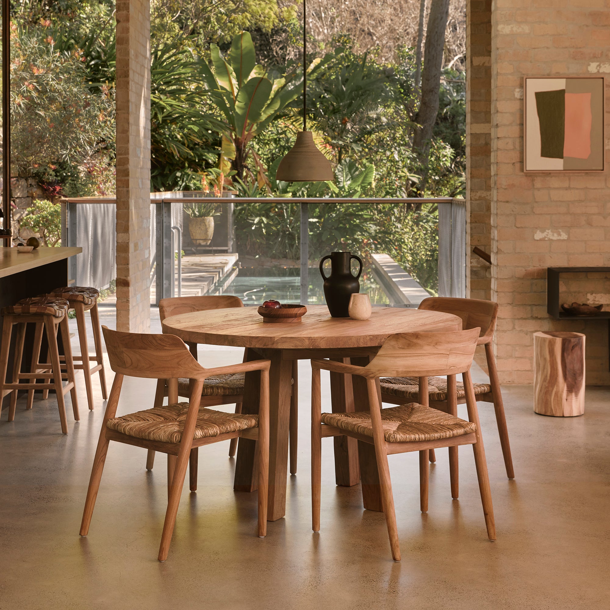 Tavla Round Dining Table – Inartisan.