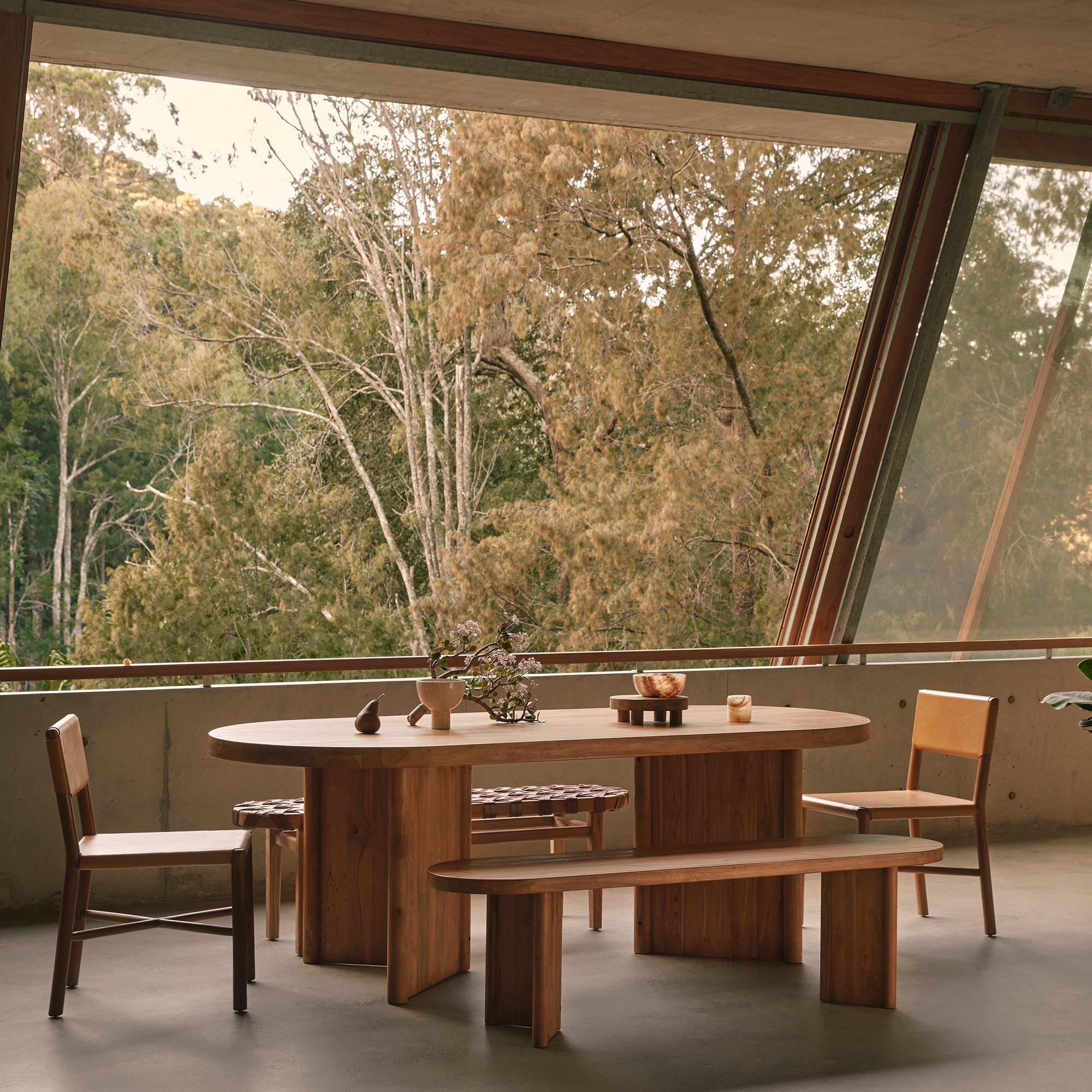 Otto Rounded End Dining Table – Inartisan.