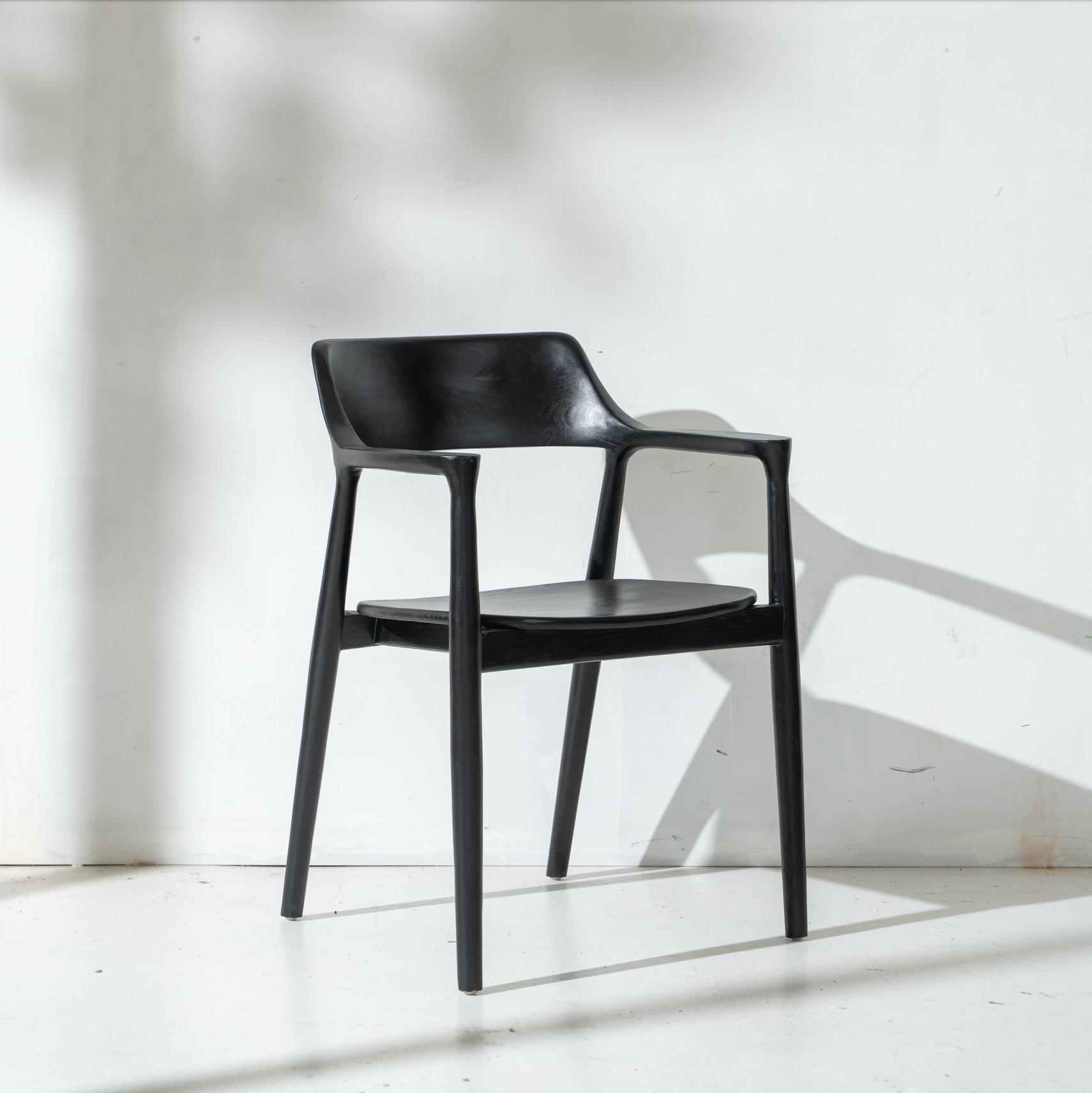 Lien Dining Chair - Black – Inartisan.