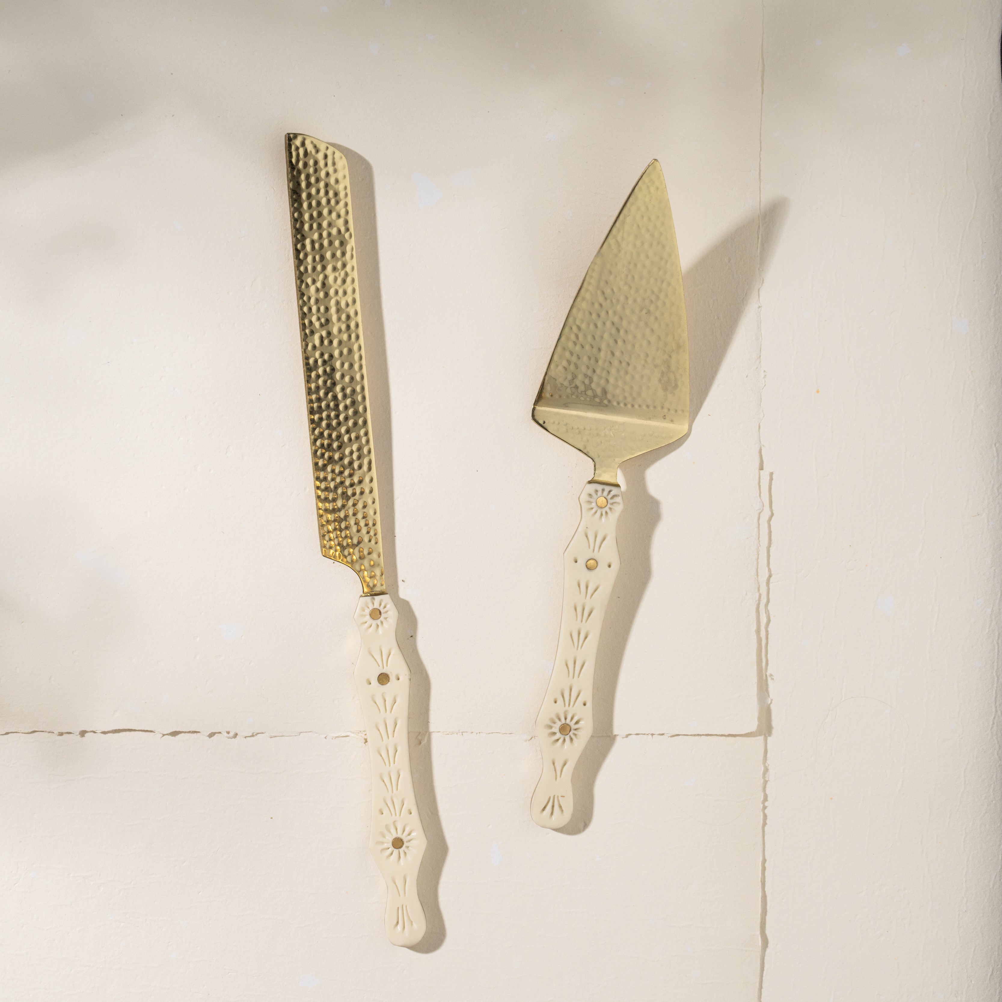 Hana Resin Cake Servers – Inartisan.