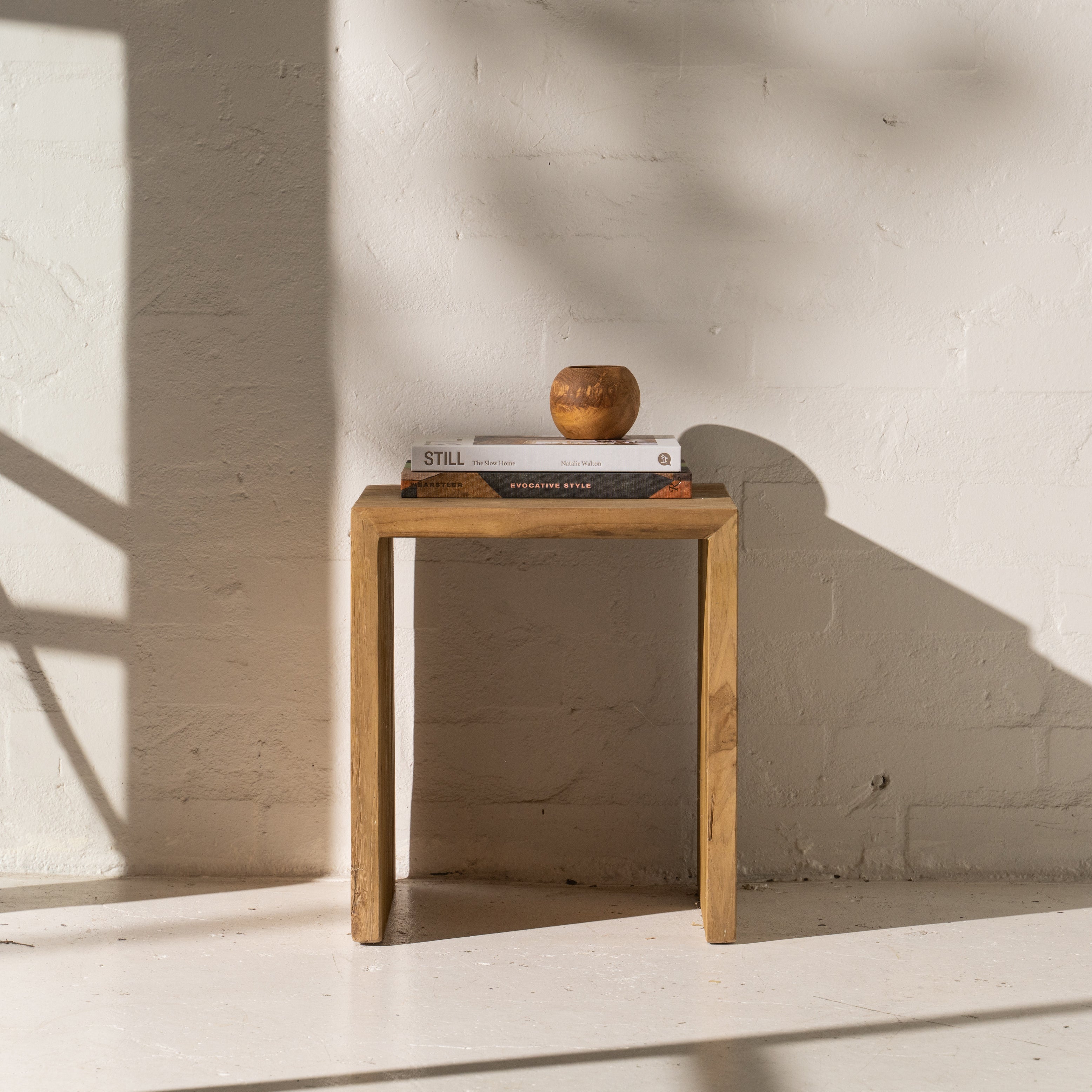 Nairi Bedside Table – Inartisan.