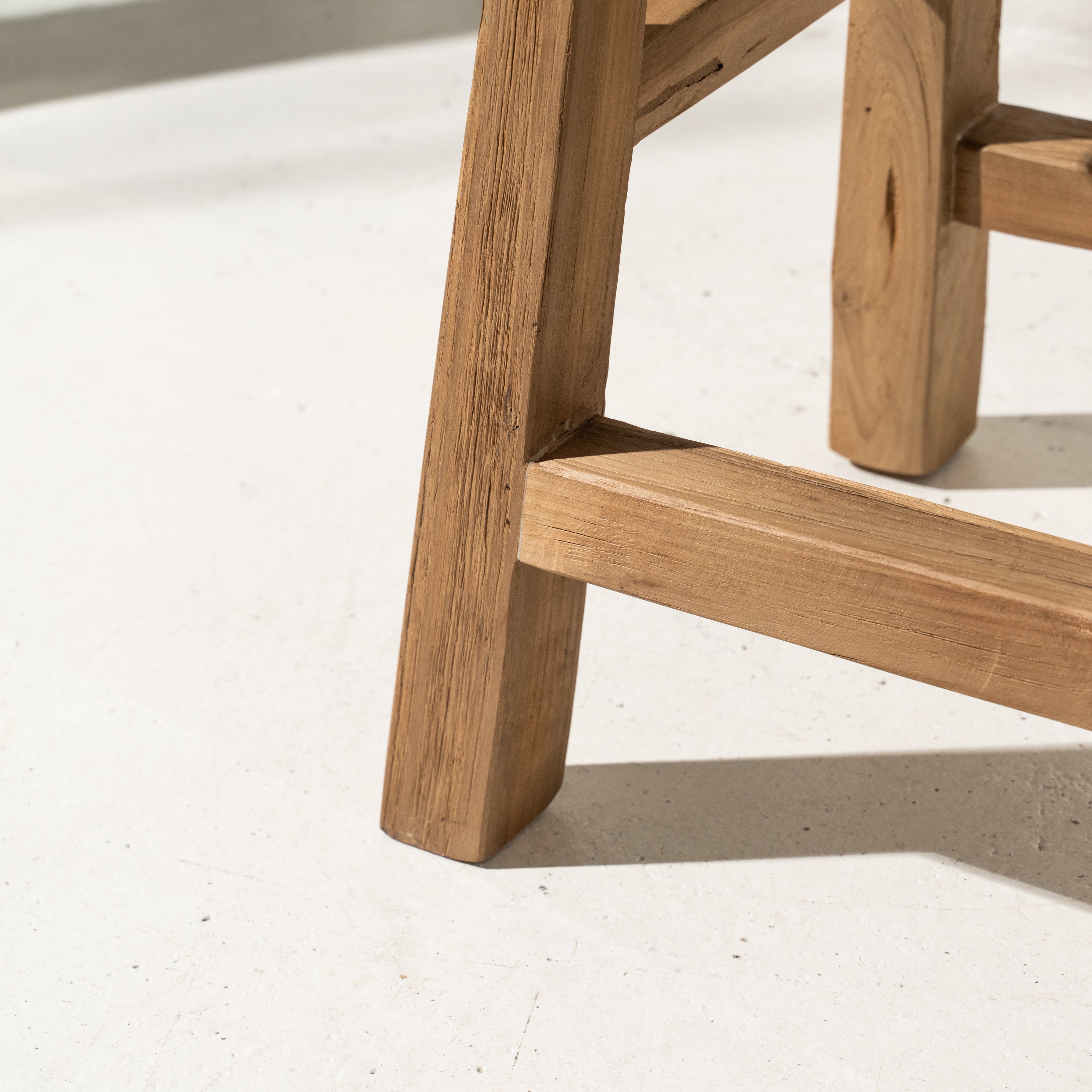 Tahana Curved Stool. – Inartisan.