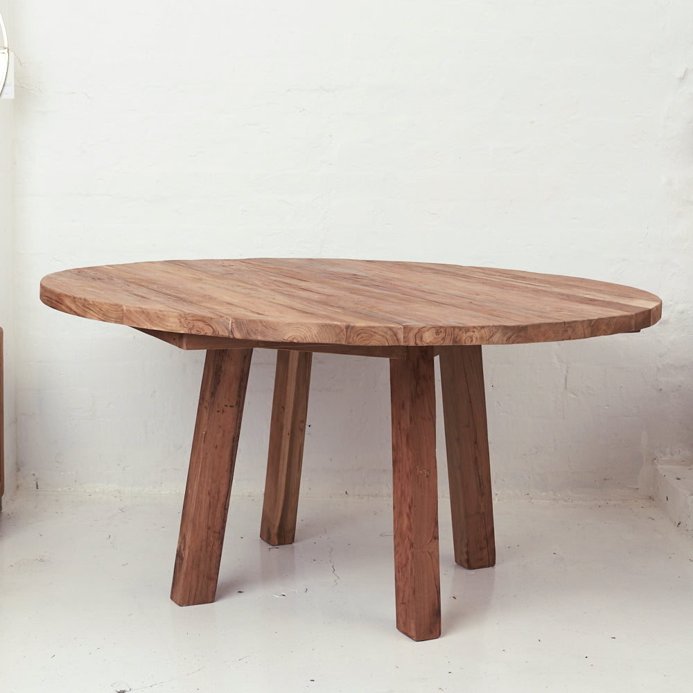 Tavla Round Dining Table – Inartisan.
